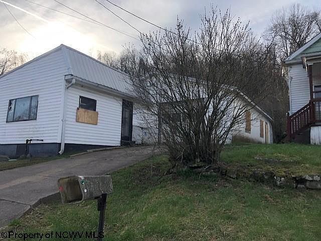 215 Plainfield Ave, Anmoore, WV 26323 | Zillow