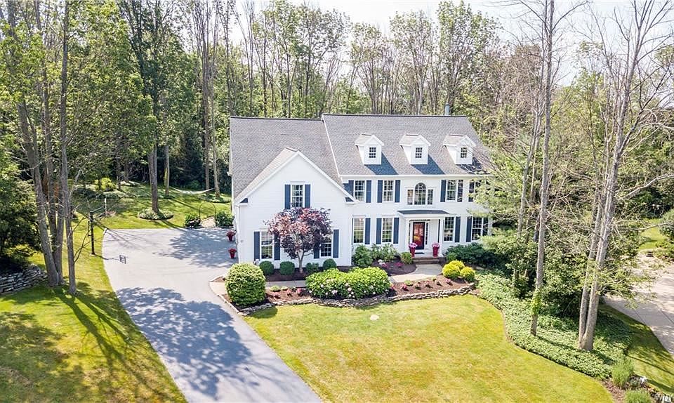 22 Lakeridge Dr S, Orchard Park, NY 14127 | Zillow