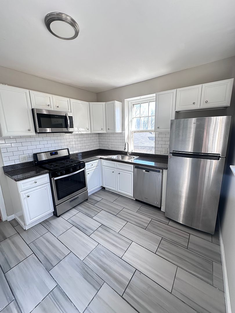 104-106 S Lansdowne Ave #12, Lansdowne, PA 19050 | Zillow