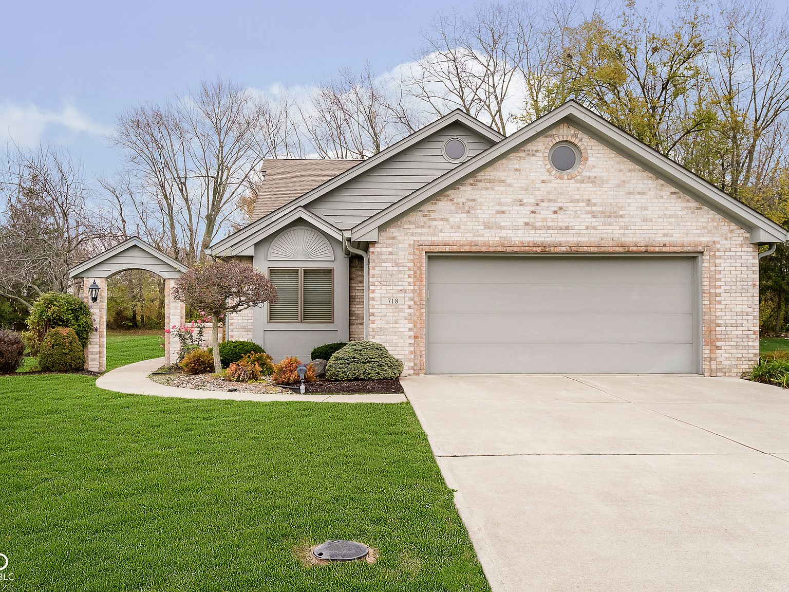718 Glenmont Ct, Anderson, IN 46011 | Zillow