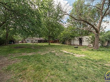 420 SE Rice Rd, Topeka, KS 66607 | Zillow