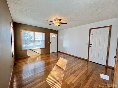 127 S Wagner Rd, Ann Arbor, MI 48103 | Zillow