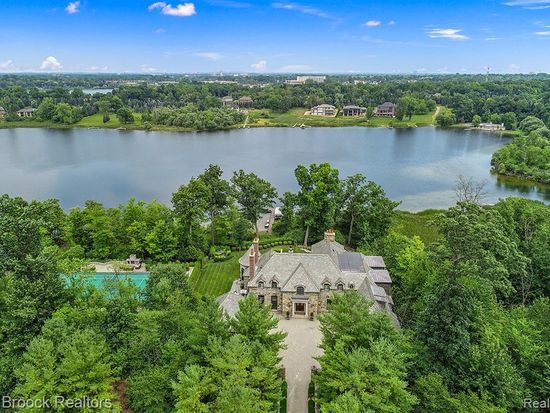 2716 Turtle Ridge Dr, Bloomfield, MI 48302 | Zillow