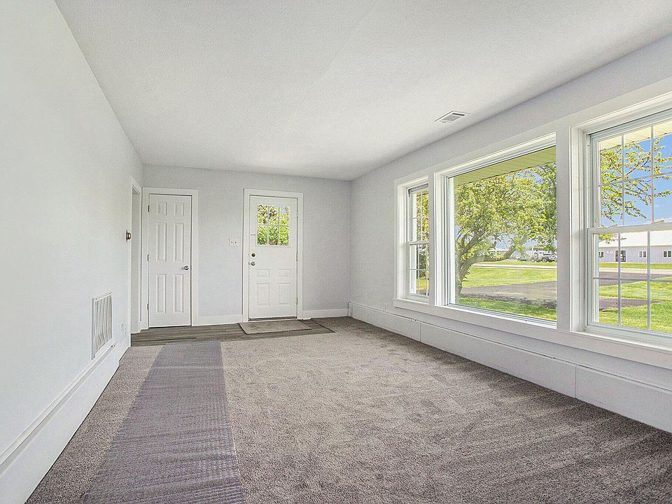 11661 Seventeen Mile Rd, Marshall, MI 49068 | Zillow