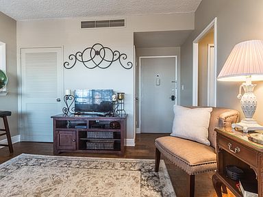 333 W Meyer Blvd APT 610, Kansas City, MO 64113 | Zillow