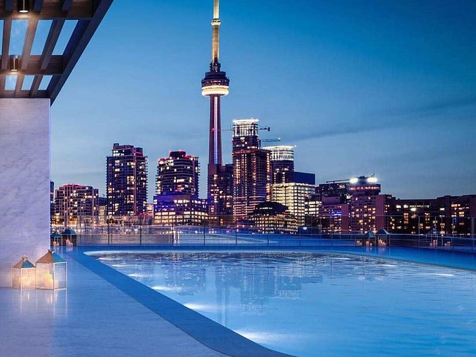 238 Simcoe St Toronto ON | Zillow