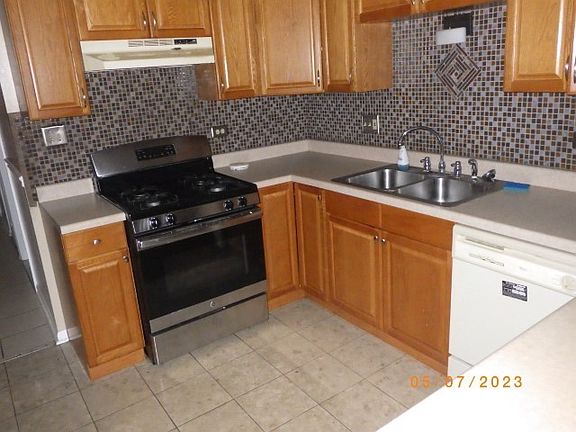 6737 S Merrill Ave #1N, Chicago, IL 60649 | Zillow