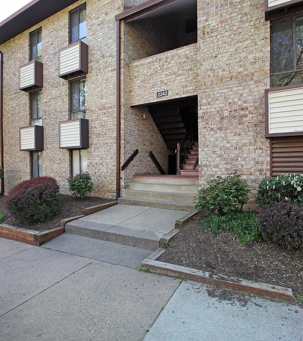 2242 Castle Rock Sq APT 12C, Reston, VA 20191 | Zillow