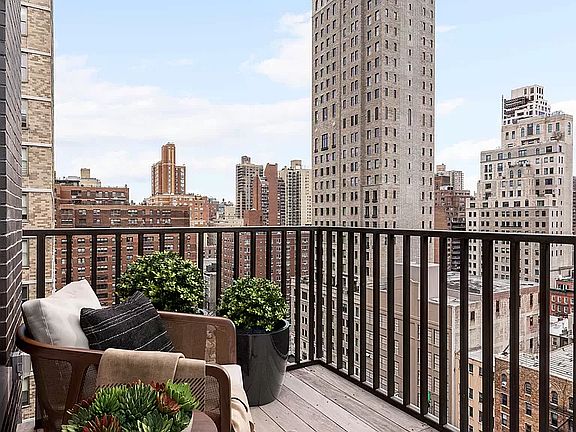323 E 79th St FLOOR 4, New York, NY 10075 | MLS #1710709 | Zillow