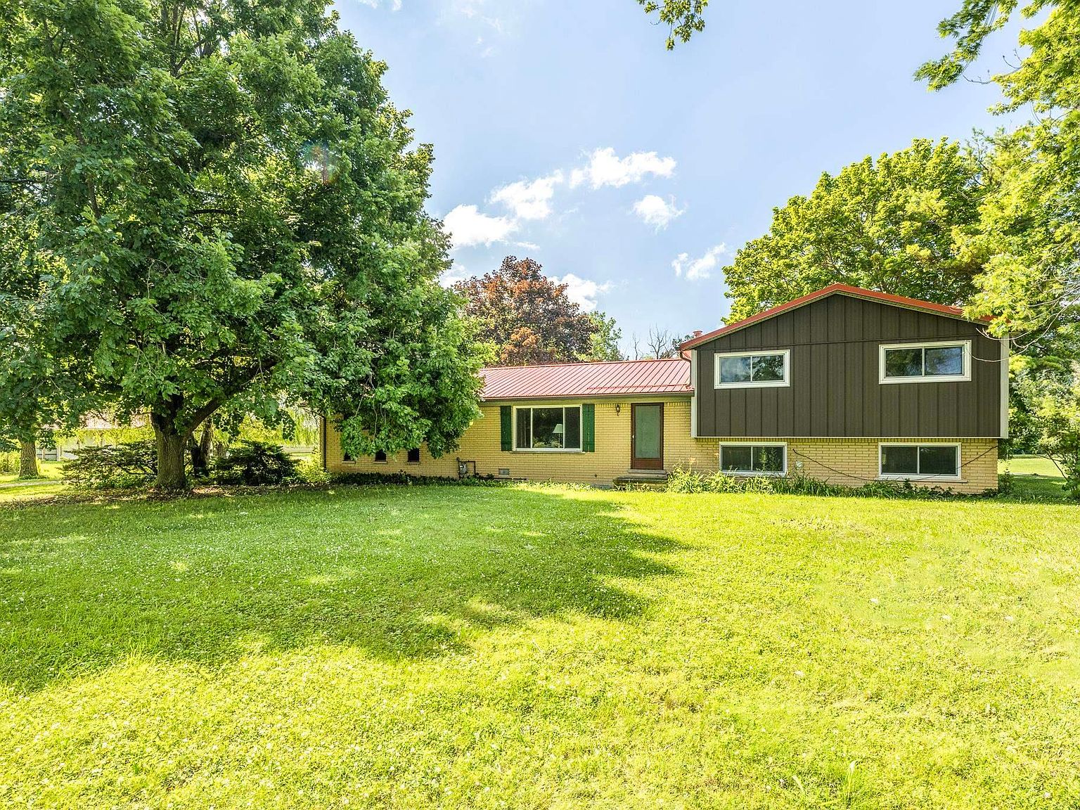 7337 Frith Rd, Saint Clair, MI 48079 | Zillow