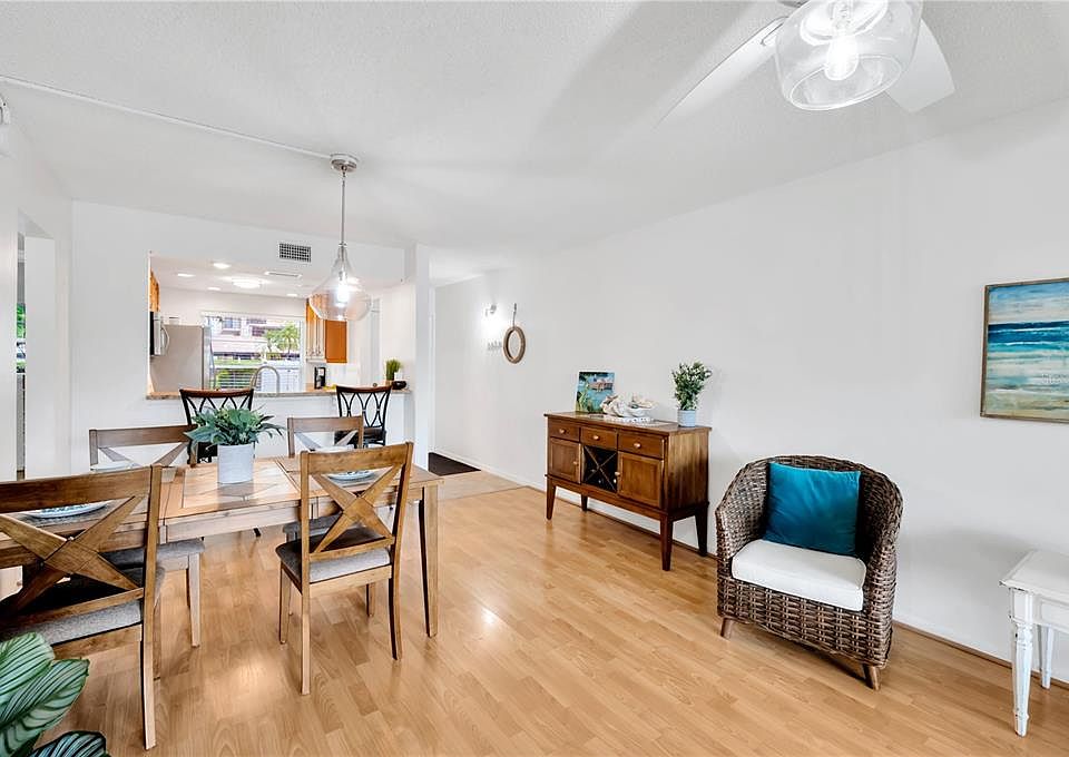6180 Sun Blvd Saint Petersburg FL | Zillow