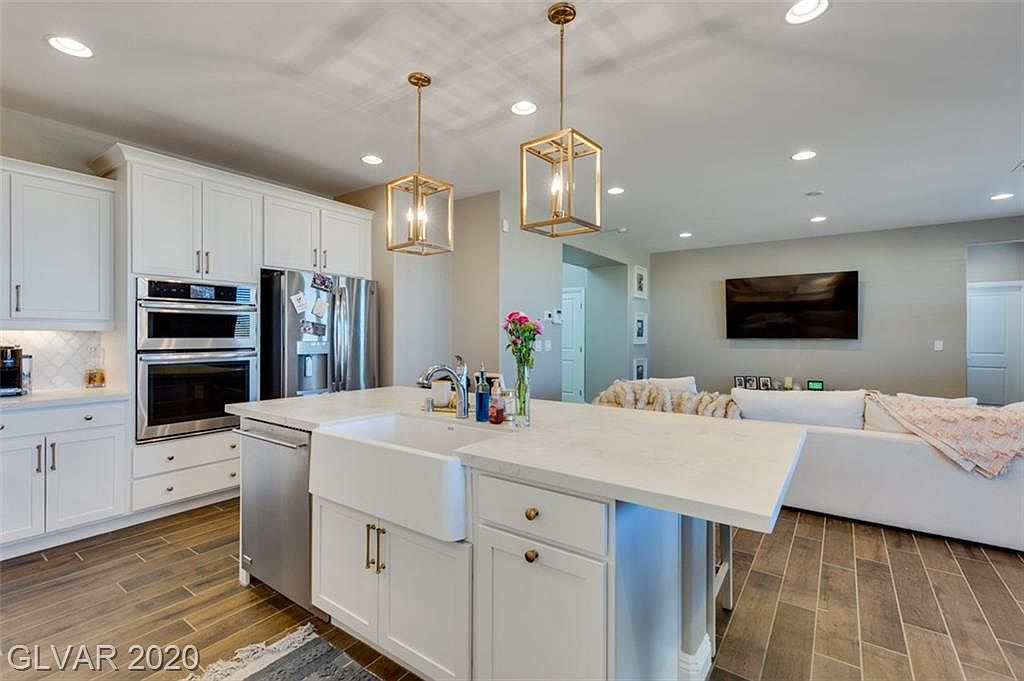 8070 Pinyon Ridge St, Las Vegas, NV 89166 | Zillow