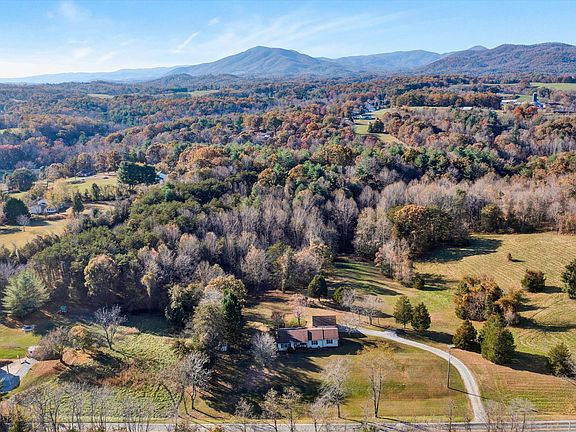 3649 Bonbrook Mill Rd, Boones Mill, VA 24065 | MLS #904543 | Zillow
