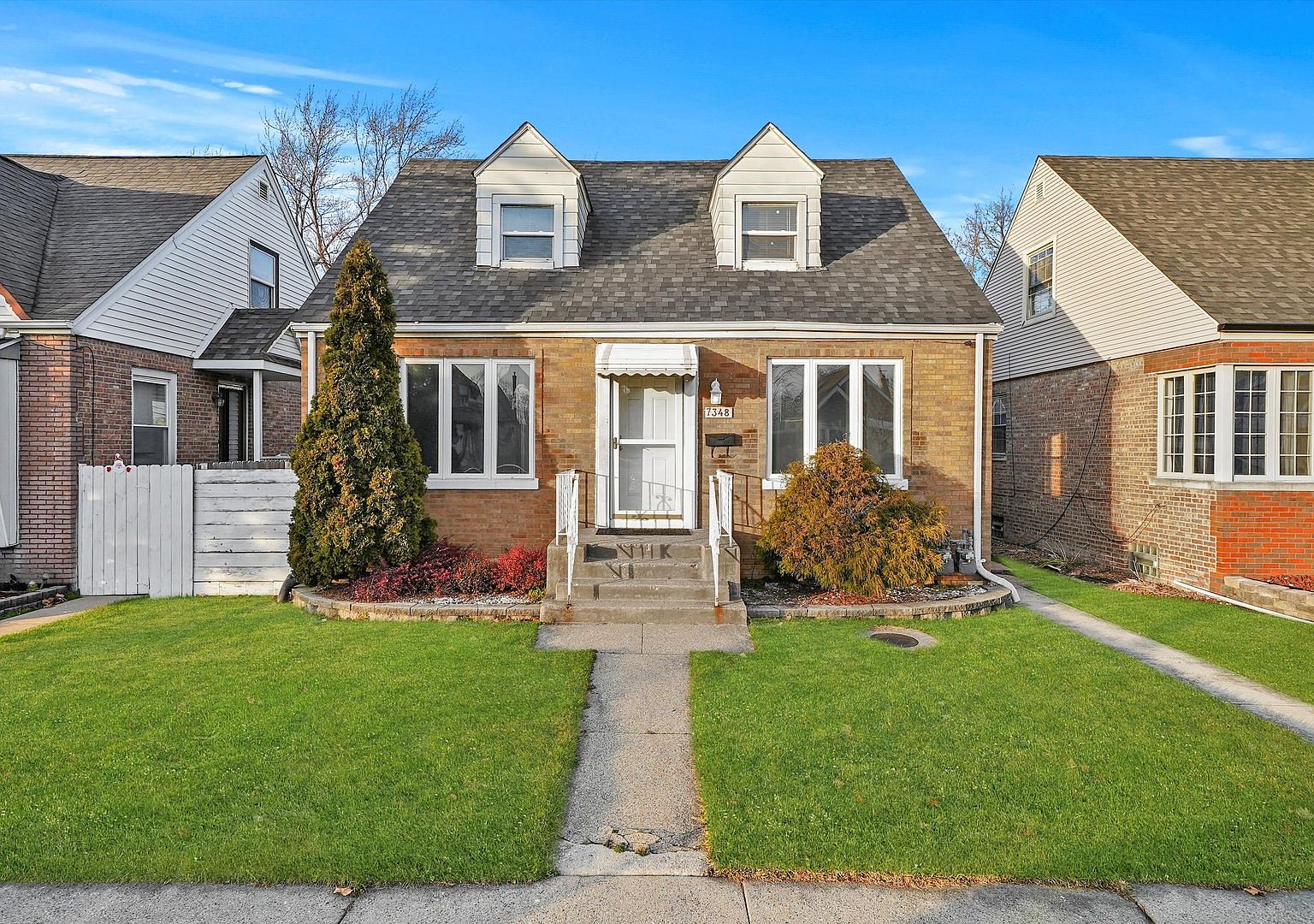 7348 W 56th Pl, Summit Argo, IL 60501 | Zillow