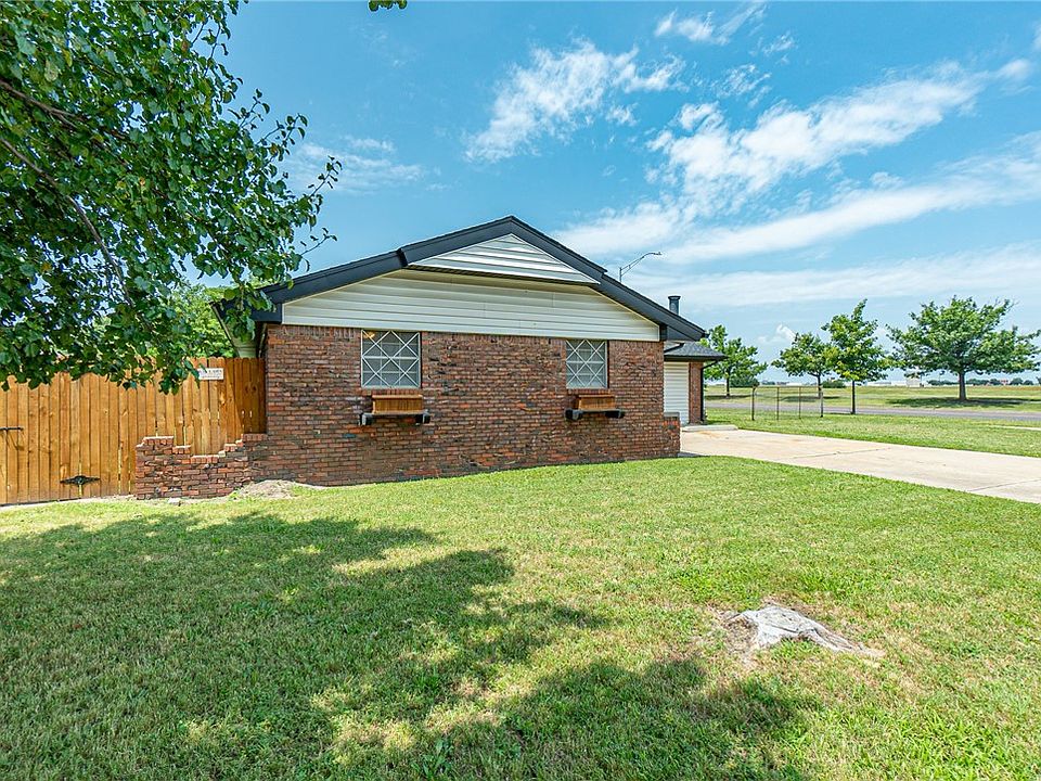 1128 Canterbury Ave, Norman, OK 73069 | Zillow