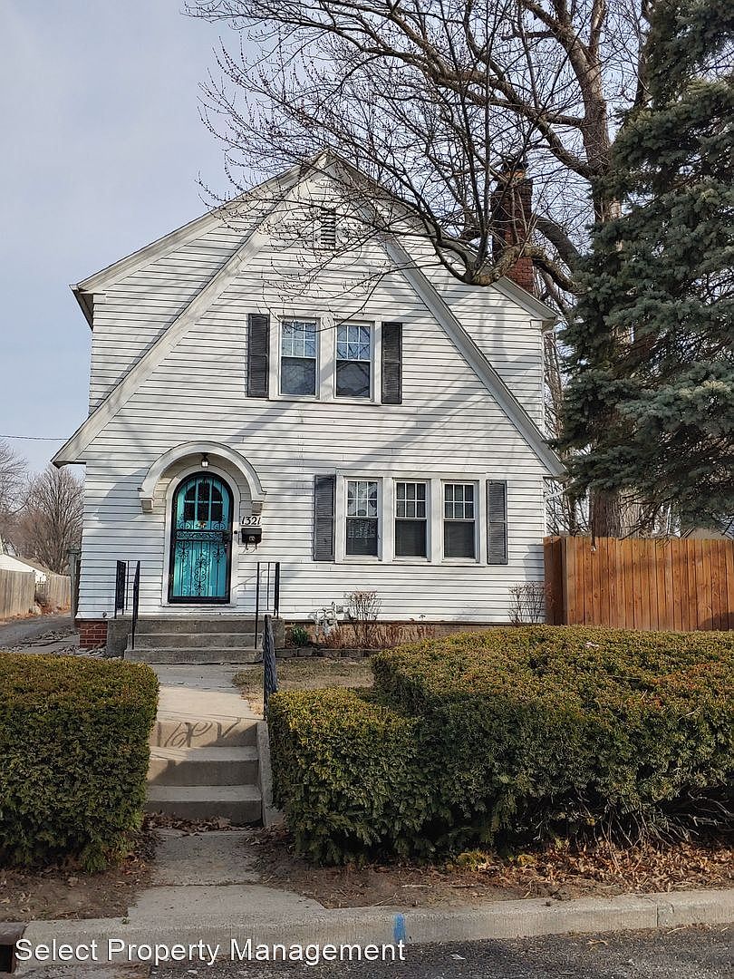 1321 Clara Ave, Fort Wayne, IN 46805 | Zillow