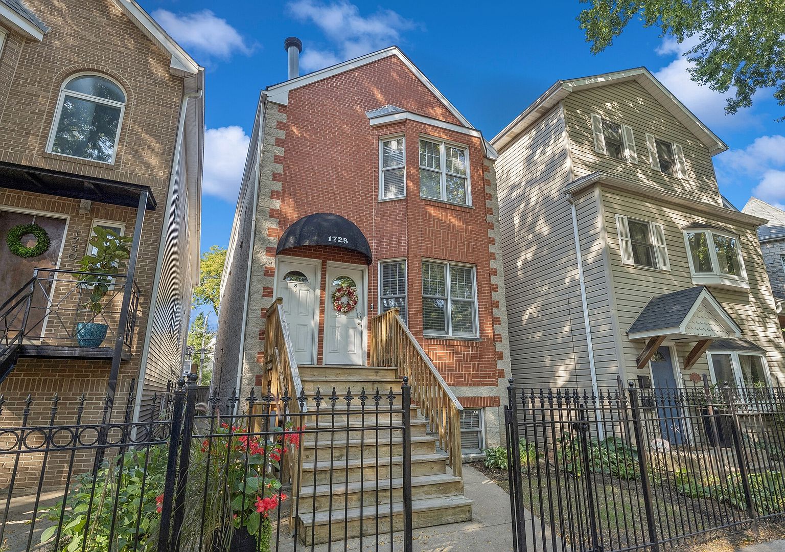1728 W Barry Ave #3, Chicago, IL 60657 | Zillow