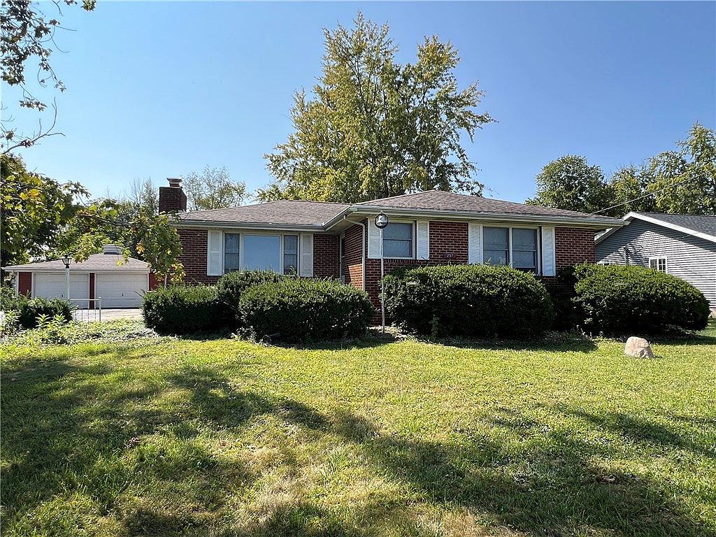 257 E Elwin Rd, Decatur, IL 62521 | Zillow