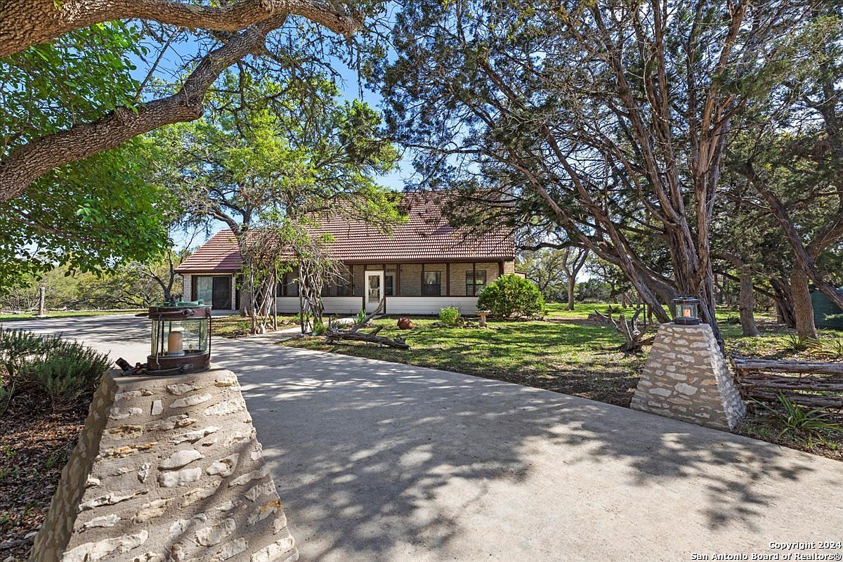111 Circle Drive, Wimberley, TX 78676 | MLS #1765904 | Zillow