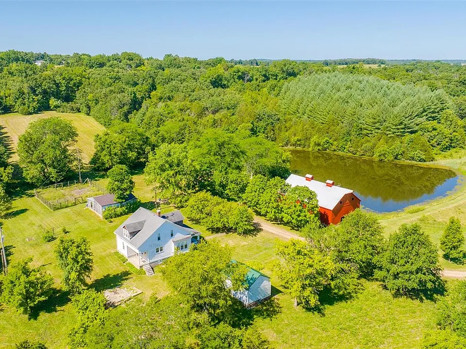 3 Unique Midwest Farm Properties: From Classic Charm to Prime ...