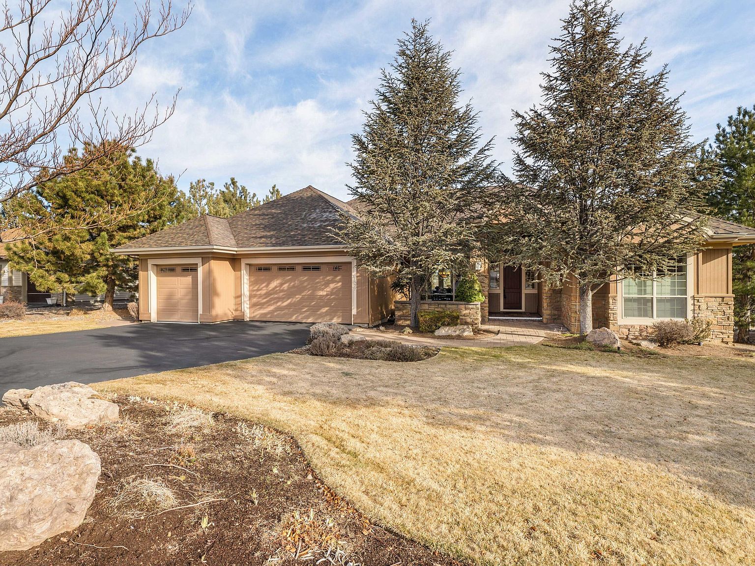 1977 Turnstone Rd, Redmond, OR 97756 | Zillow