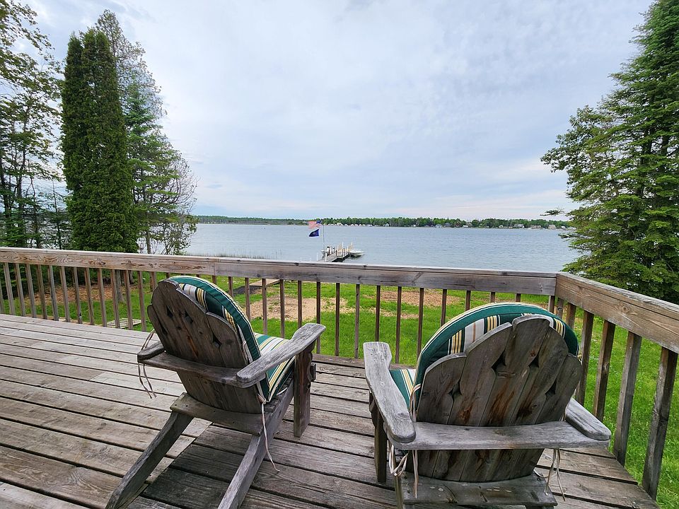 1343 S Big Lasalle Island Iss, Cedarville, MI 49719 | Zillow