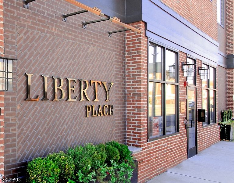 660 Bloomfield Ave, Unit 403 UNIT 403, Bloomfield, NJ 07003 | MLS ...