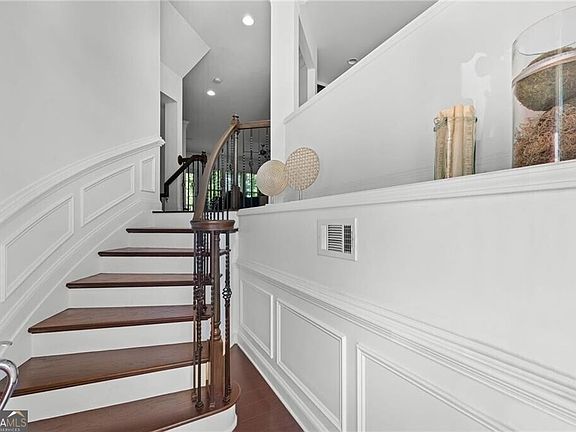 3659 E Paces Walk NE, Atlanta, GA 30326 | MLS #10410545 | Zillow