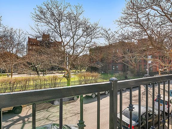 224 Hall St, Brooklyn, NY 11205 | MLS #1484258147402039393 | Zillow 224 Hall St, Brooklyn, NY 11205 | MLS #1484258147402039393 | Zillow
