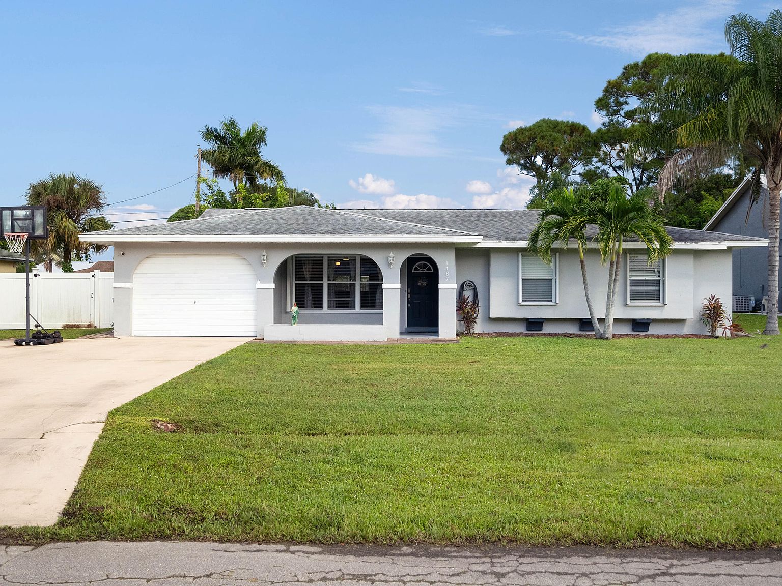1167 SE Proctor Lane, Port Saint Lucie, FL 34983 | MLS #RX-11013481 ...