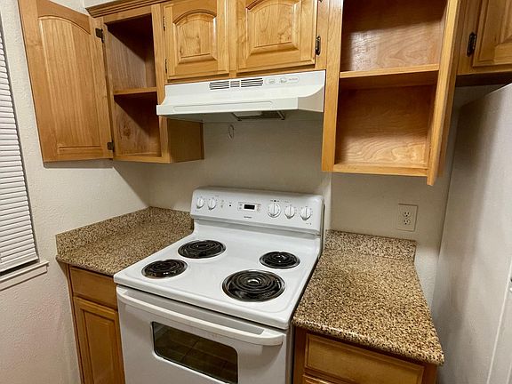 1000 N Lemoore Ave APT 33, Lemoore, CA 93245 | Zillow