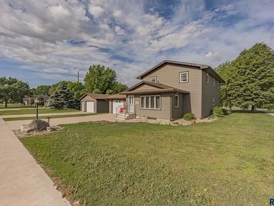 205 Clinton St, Lester, IA 51242 | MLS #22302855 | Zillow