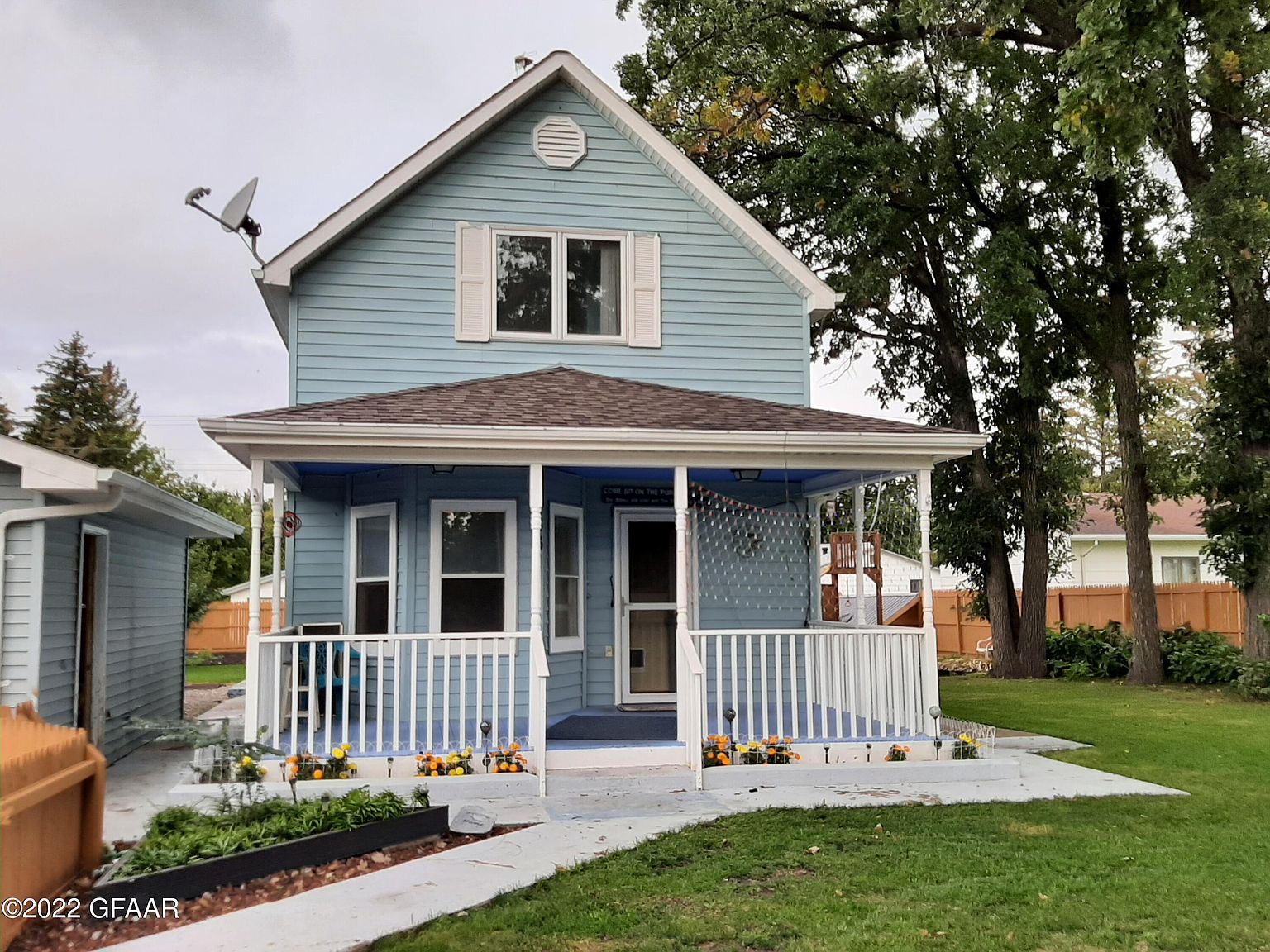 361 N 2nd St, Pembina, ND 58271 | Zillow
