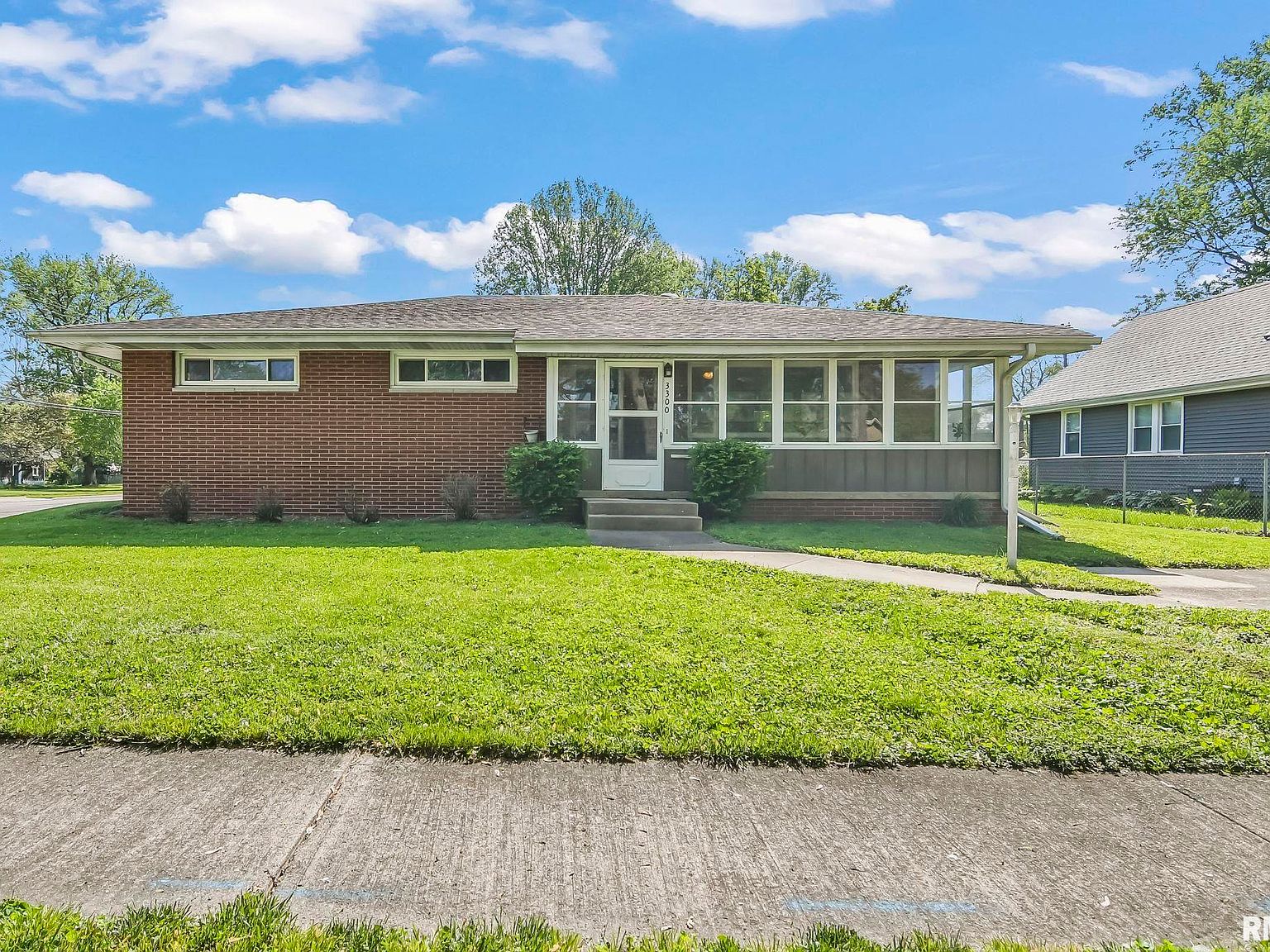 3300 S 2nd St, Southern View, IL 62703 | Zillow