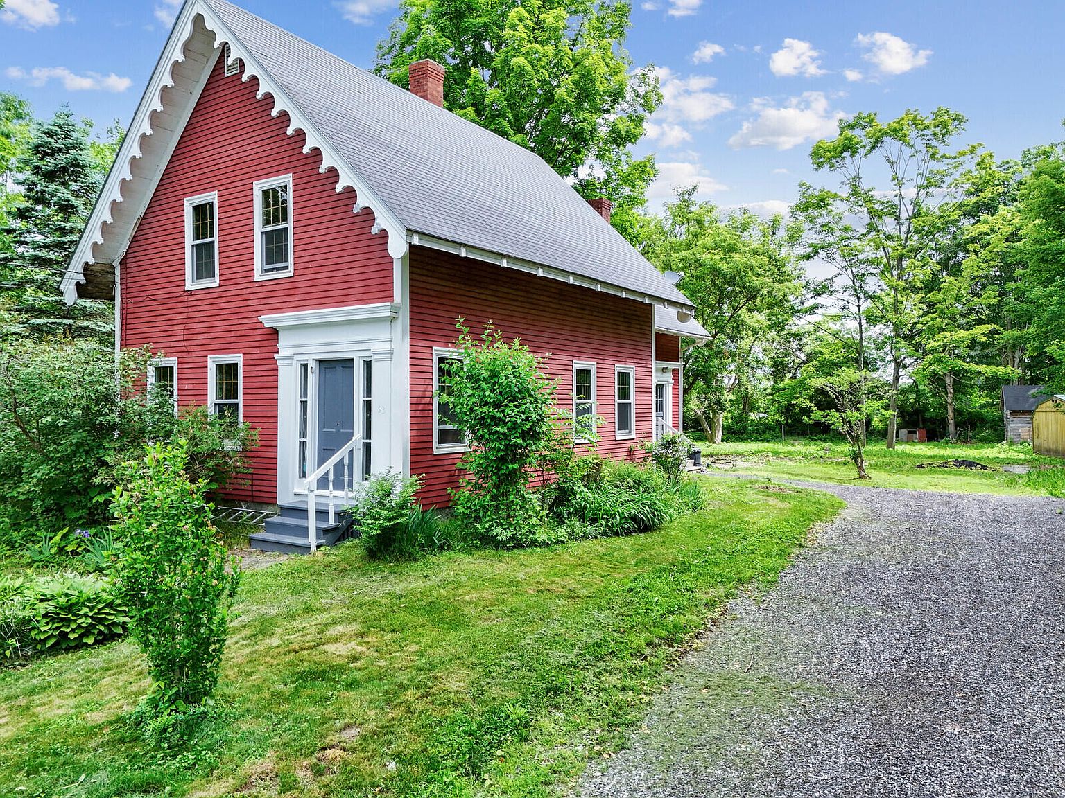 93 Railroad Street, Clinton, ME 04927 | MLS #1593714 | Zillow