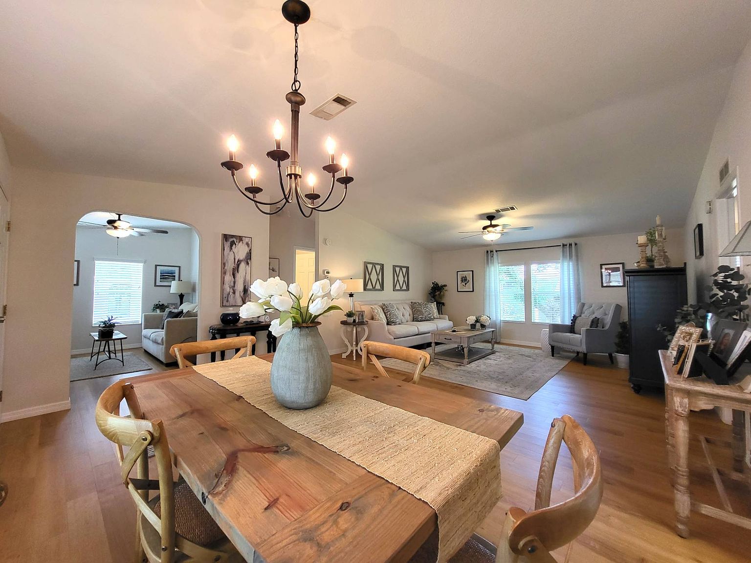 5867 Danbury Ln, Sarasota, FL 34233 | MLS #11188111 | Zillow