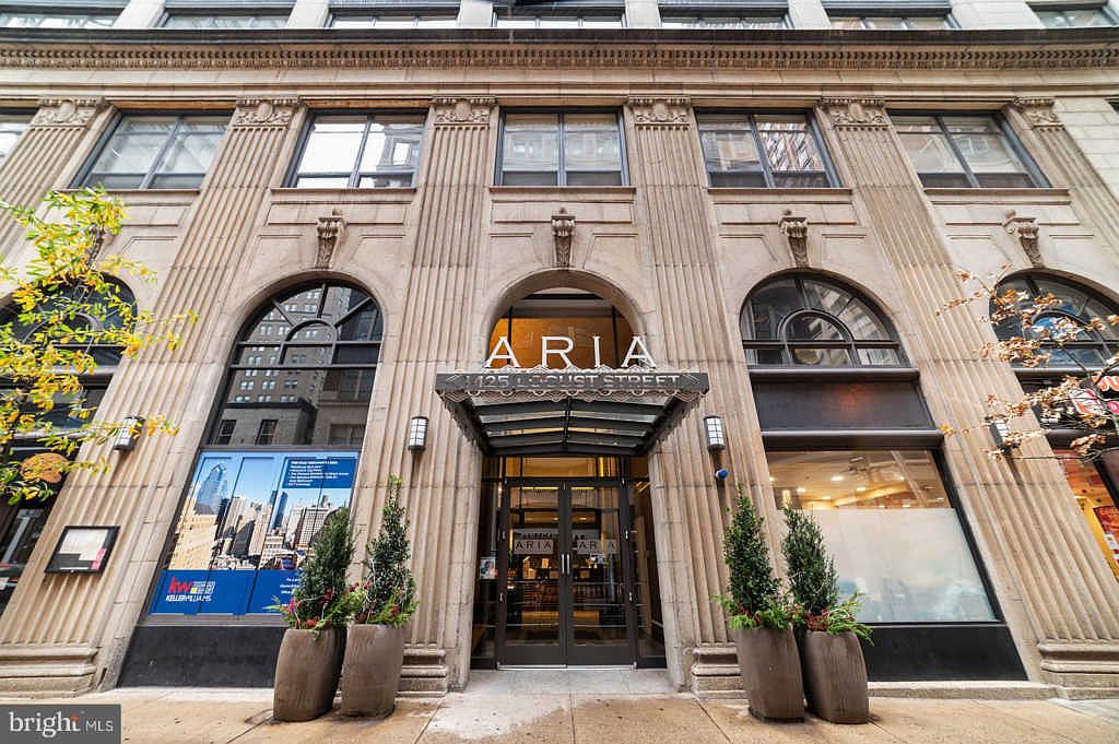 1425 Locust St UNIT 3A, Philadelphia, PA 19102 | Zillow