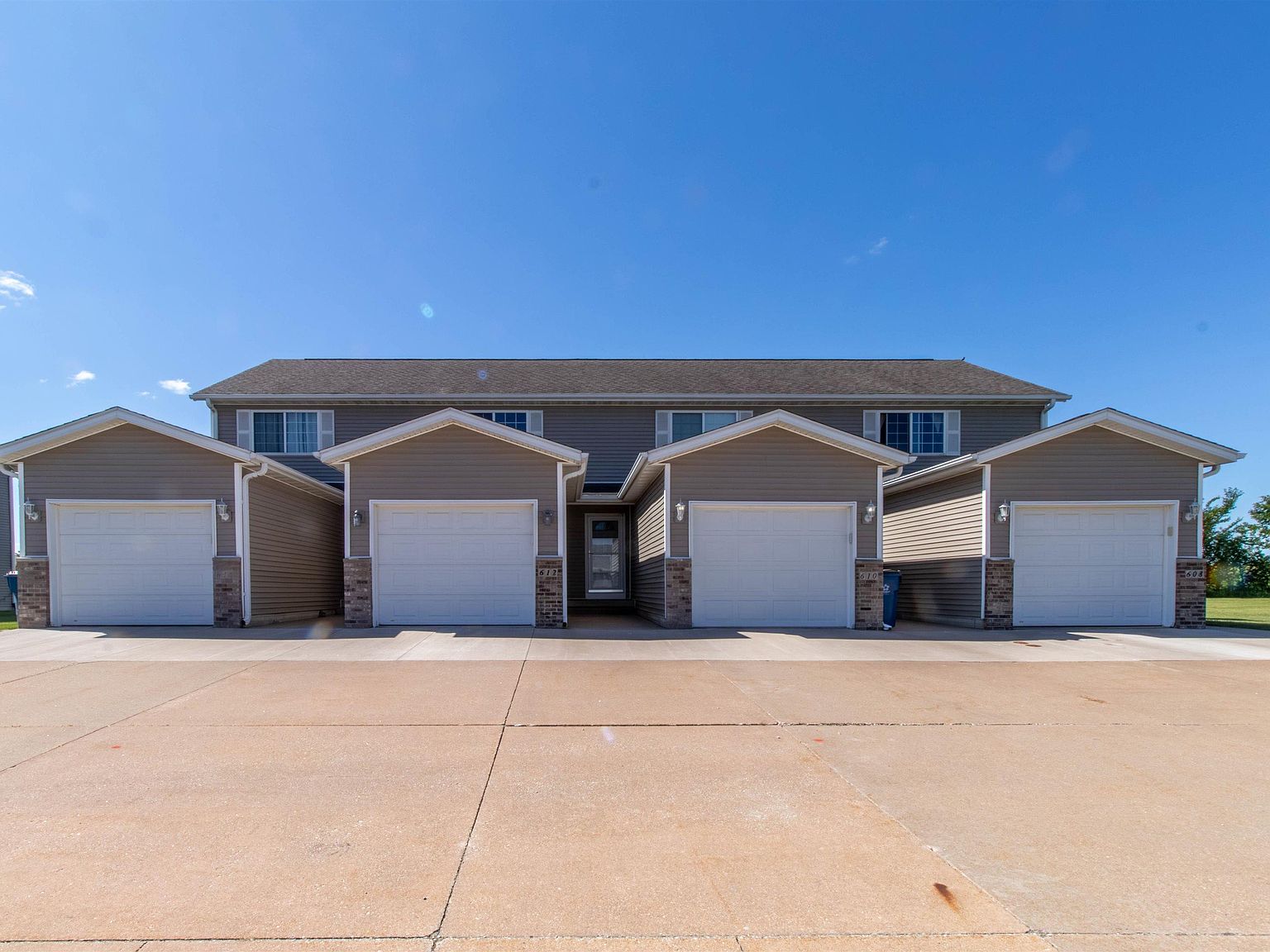 612 Prairie Meadow Dr Blue Grass Ia 52726 Zillow