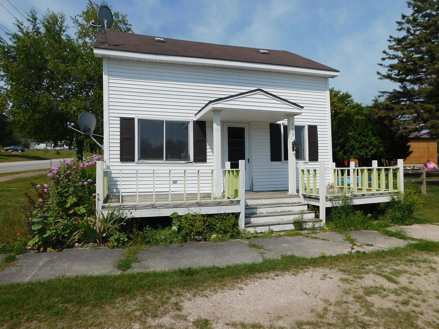 705 Sims St, De Tour Village, MI 49725 | MLS #23-696 | Zillow