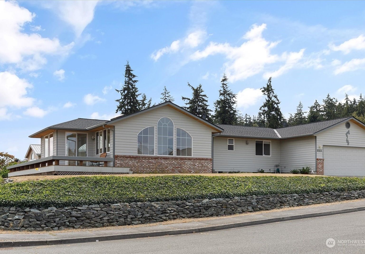 655 SW Echo Loop, Oak Harbor, WA 98277 | Zillow