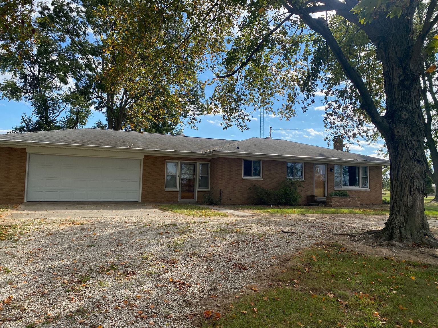 6574 Akin Rd, Lawrenceville, IL 62439 | MLS #11216499 | Zillow