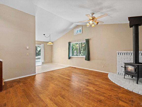 22462 E Rhine River Dr, Sonora, CA 95370 | MLS #20231122 | Zillow