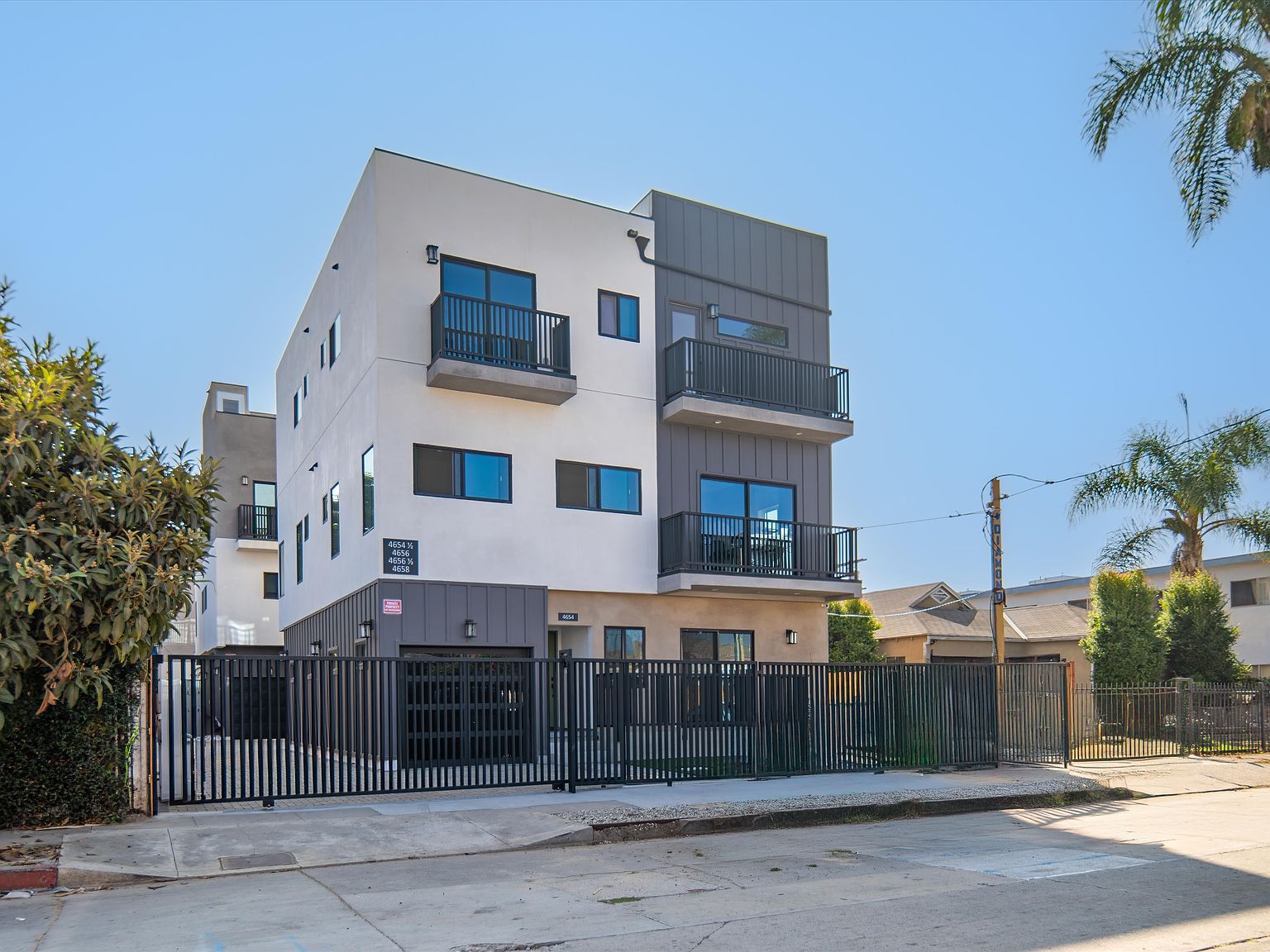 4656 Lomita St #1-2, Los Angeles, CA 90019 | Zillow