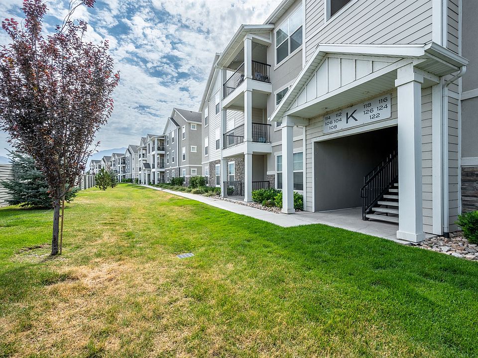 104 W Silver Springs Dr, Vineyard, UT 84059 | Zillow