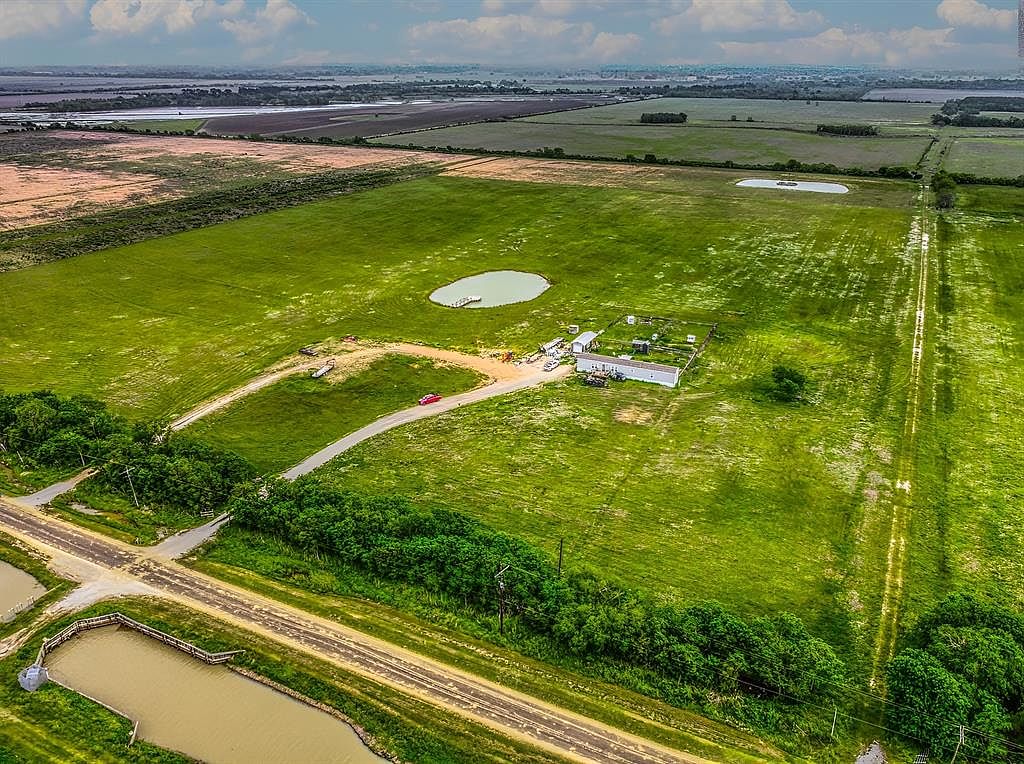 747 Canal Rd, Stowell, TX 77661 | MLS #73849755 | Zillow