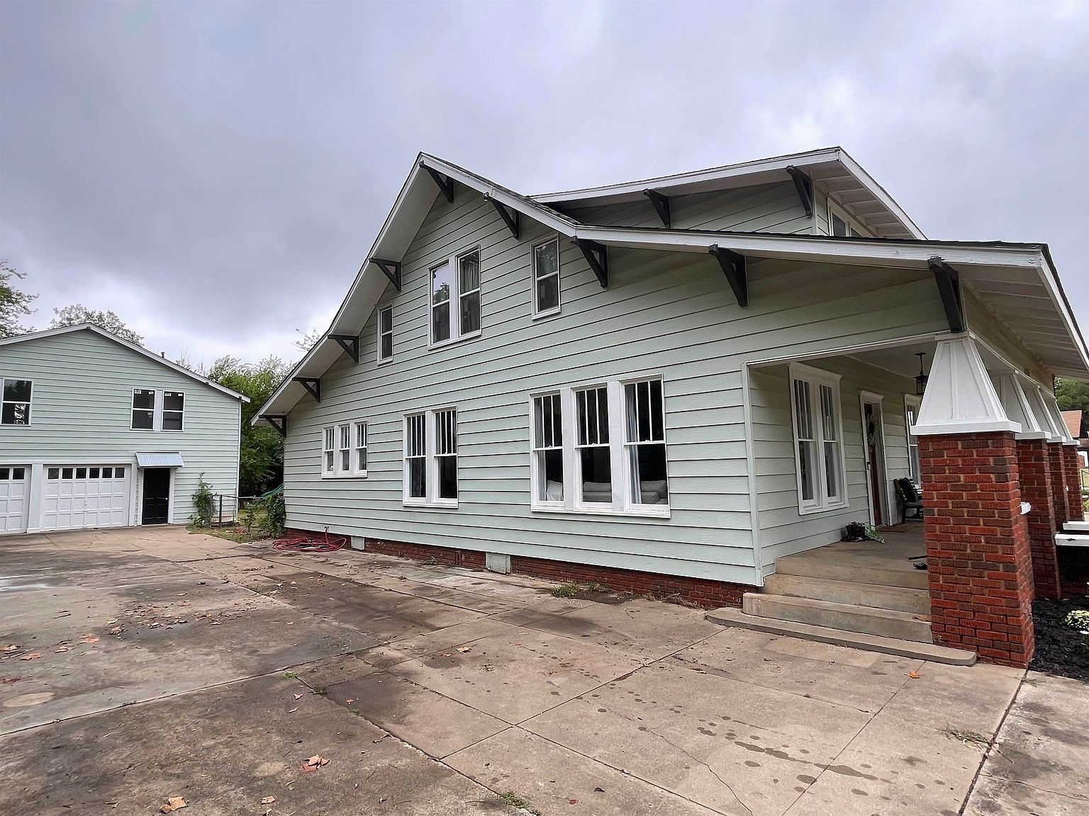 1012 W Pine Ave, Duncan, OK 73533 | MLS #37937 | Zillow