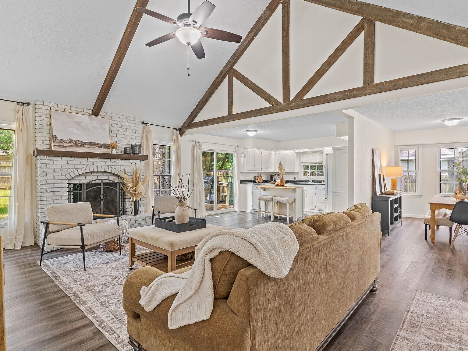 5547 S Elmira Ave, Springfield, MO 65810 | Zillow