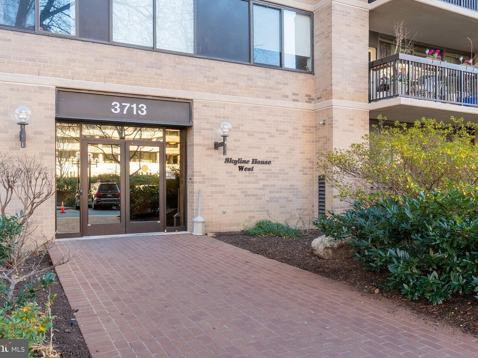 3713 S George Mason Dr APT 703, Falls Church, VA 22041 | Zillow