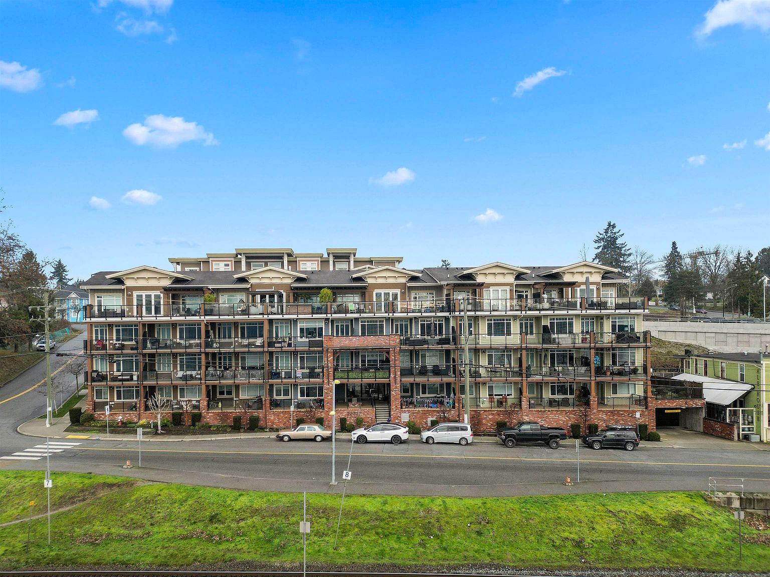 22327 River Rd #309, Maple Ridge, BC V2X 2C7 | MLS #R2839265 | Zillow