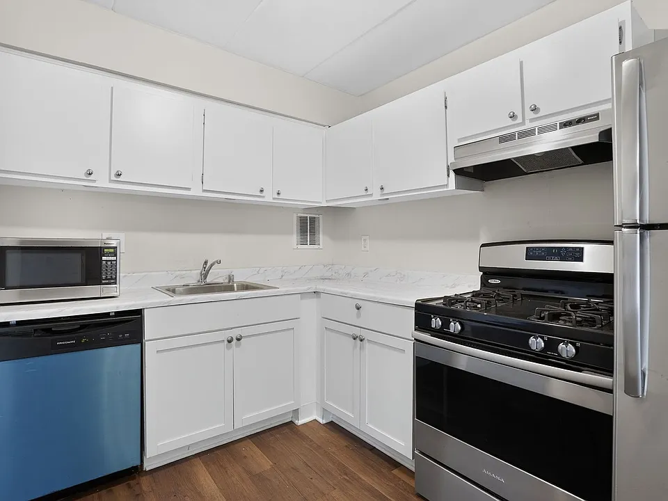 5707 Indian Ct Alexandria VA | Zillow